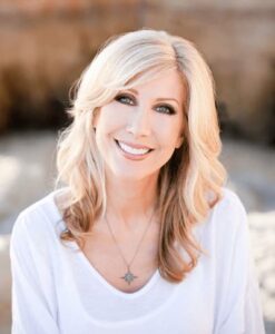 Kimberly Hunt Bio, Wiki, ABC10, Net Worth, Age, and Husband